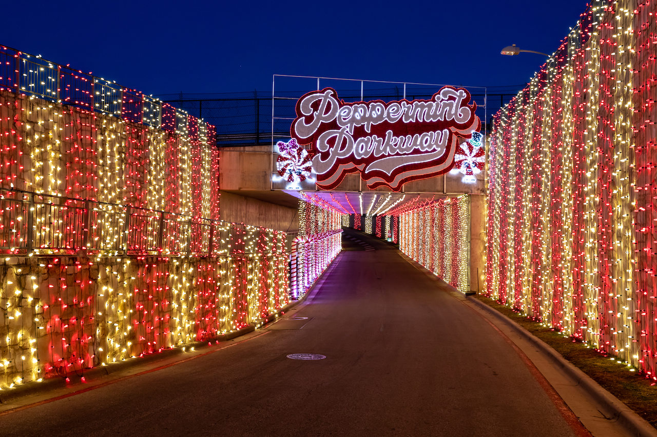 Peppermint Parkway Holiday Drive-Thru Experience Returns to Circuit of ...